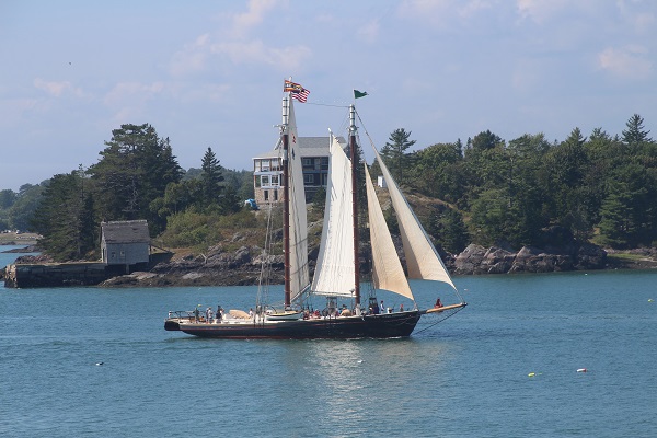 Labor Day Parade of Sail - Points East Magazine